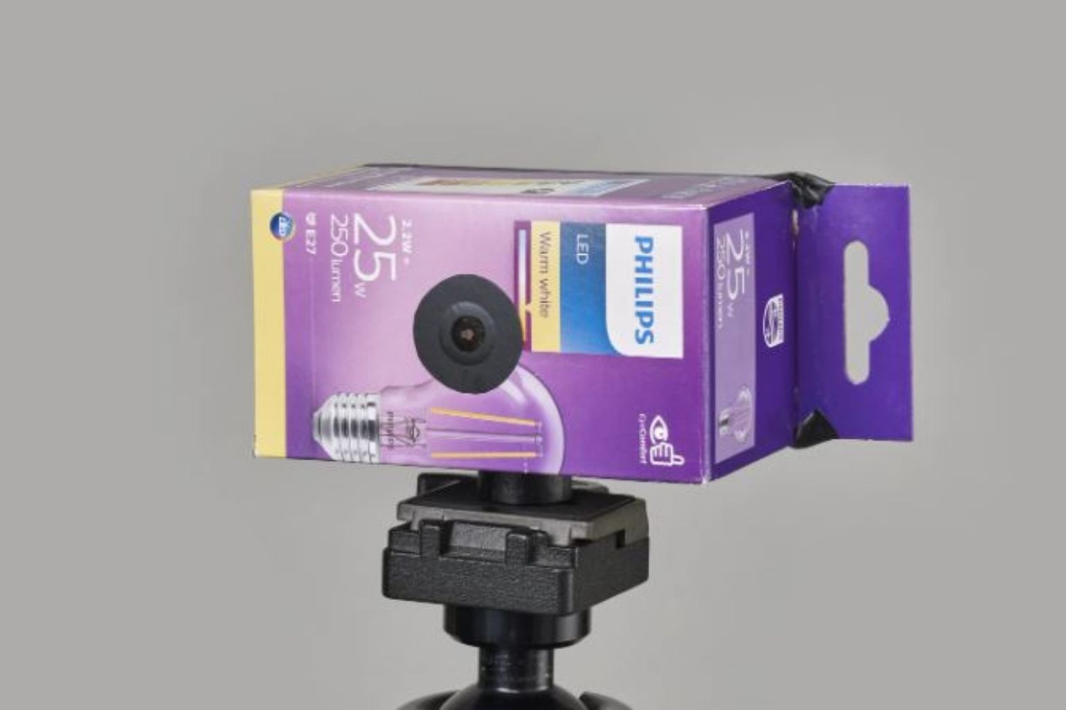 Helmut Smits creates pinhole cameras that take playful selfies of your ...